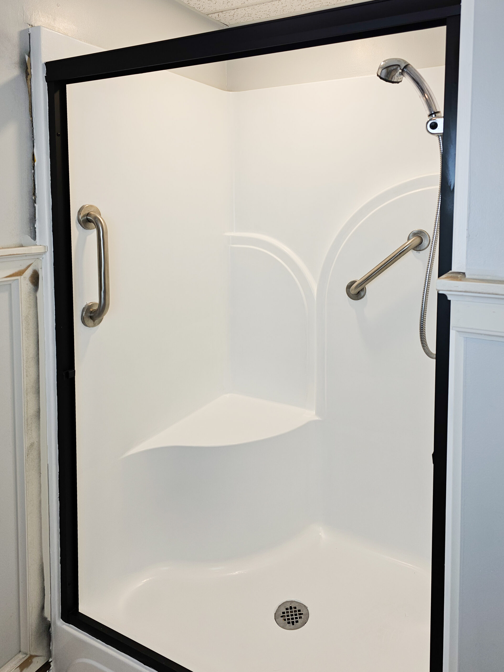 How to Paint a Shower or Tub - Cedar Hill Builder