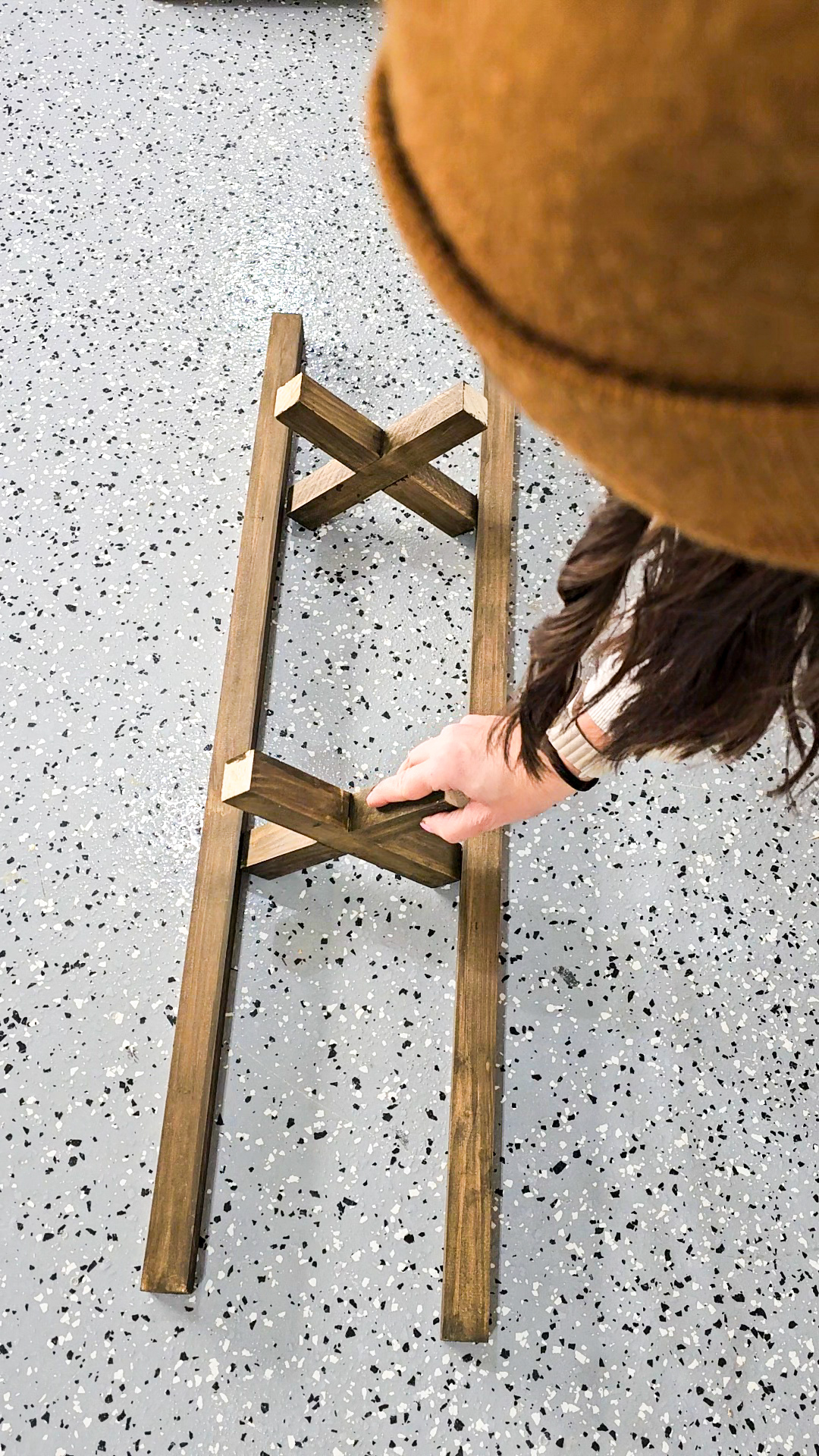 DIY Plant Stand - Cedar Hill Builder